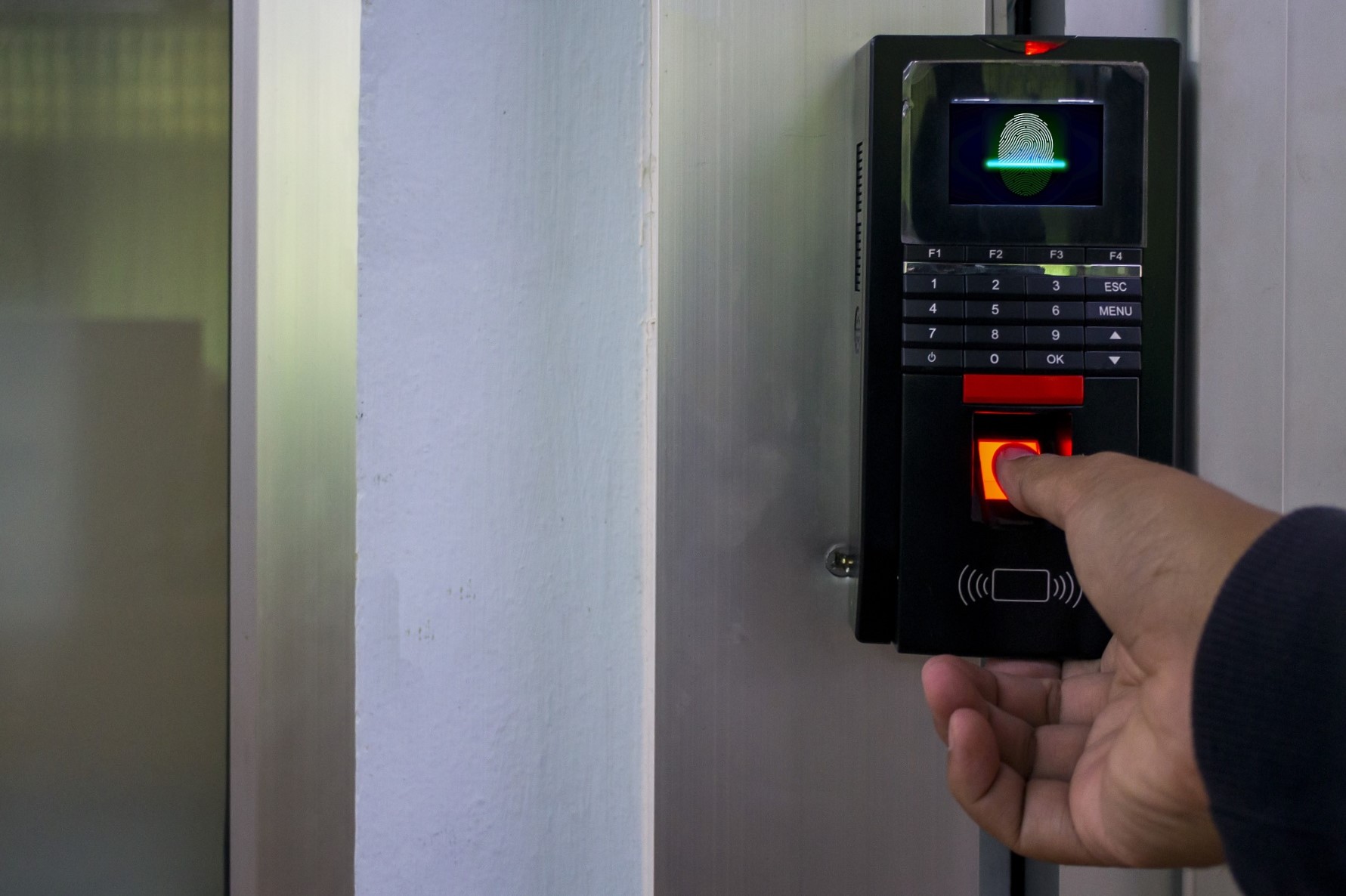 Sistema de control de acceso en Valencia - Tecnosat